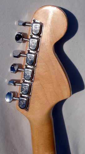 FENDER '78 STRATO Lefty, White, RARE, near mint condition